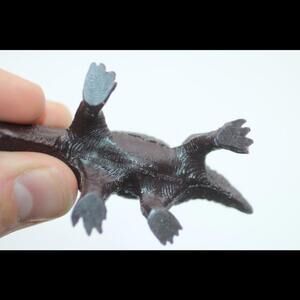 Toys | National History Museum Dinosaur Scelidosaurus Invicta Plastics ...